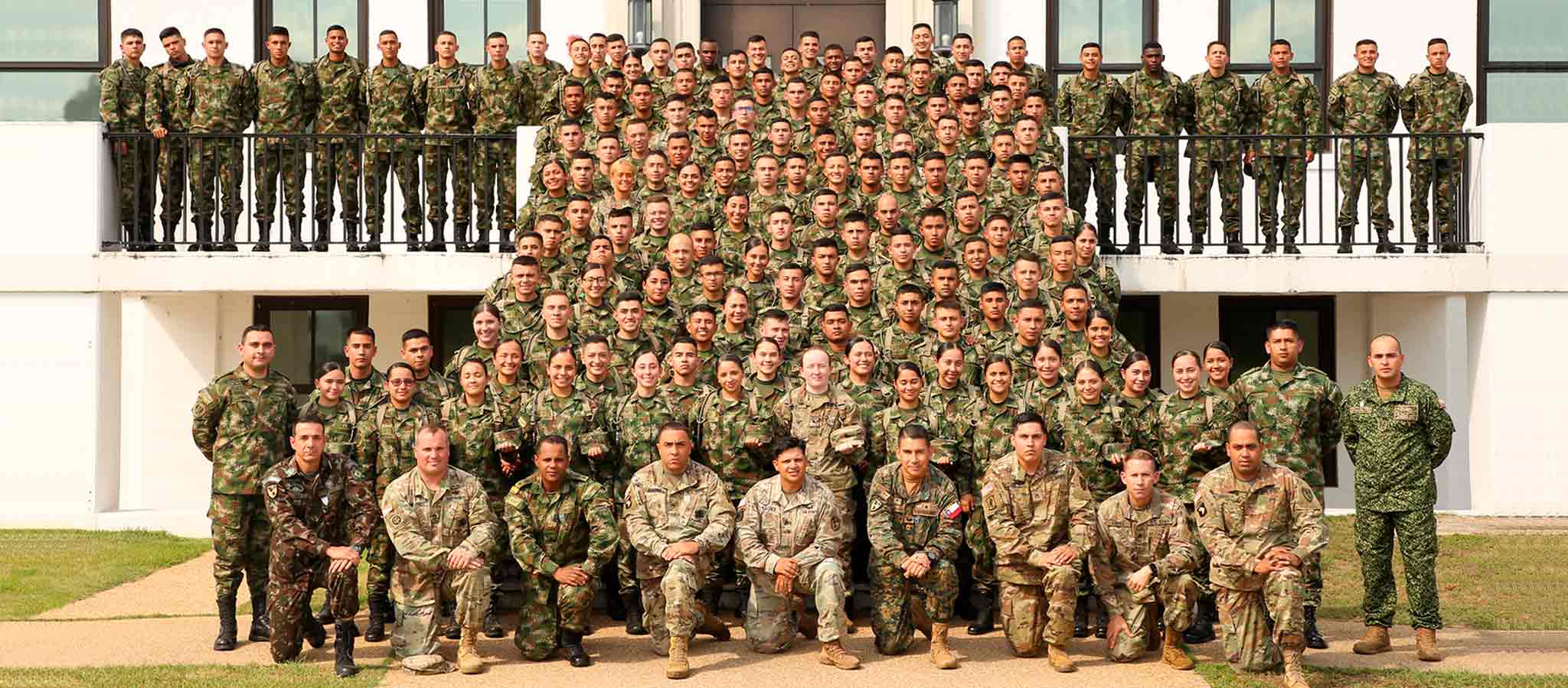 Escuela Militar de Cadetes - ESMIC - Departamento de Idiomas
