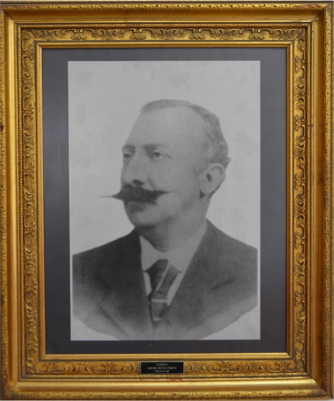 Escuela Militar de Cadetes - ESMIC - Salón de directores